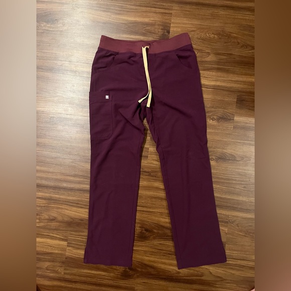 Figs | Pants & Jumpsuits | Figs Kade Style Cargo Pant Size Small Purple ...